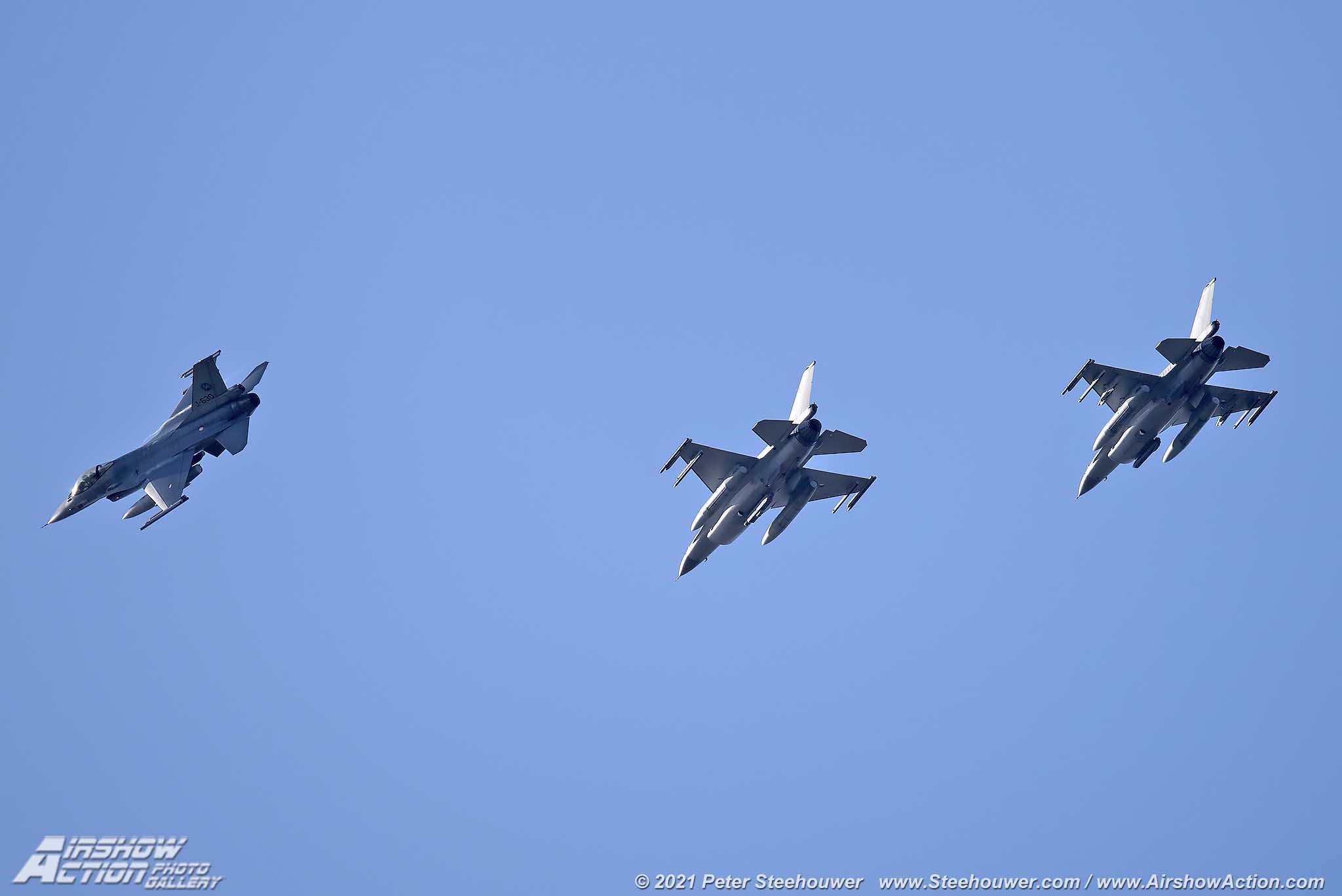 Airshow Action Photo Gallery - Airshow Action Photography by Peter ...