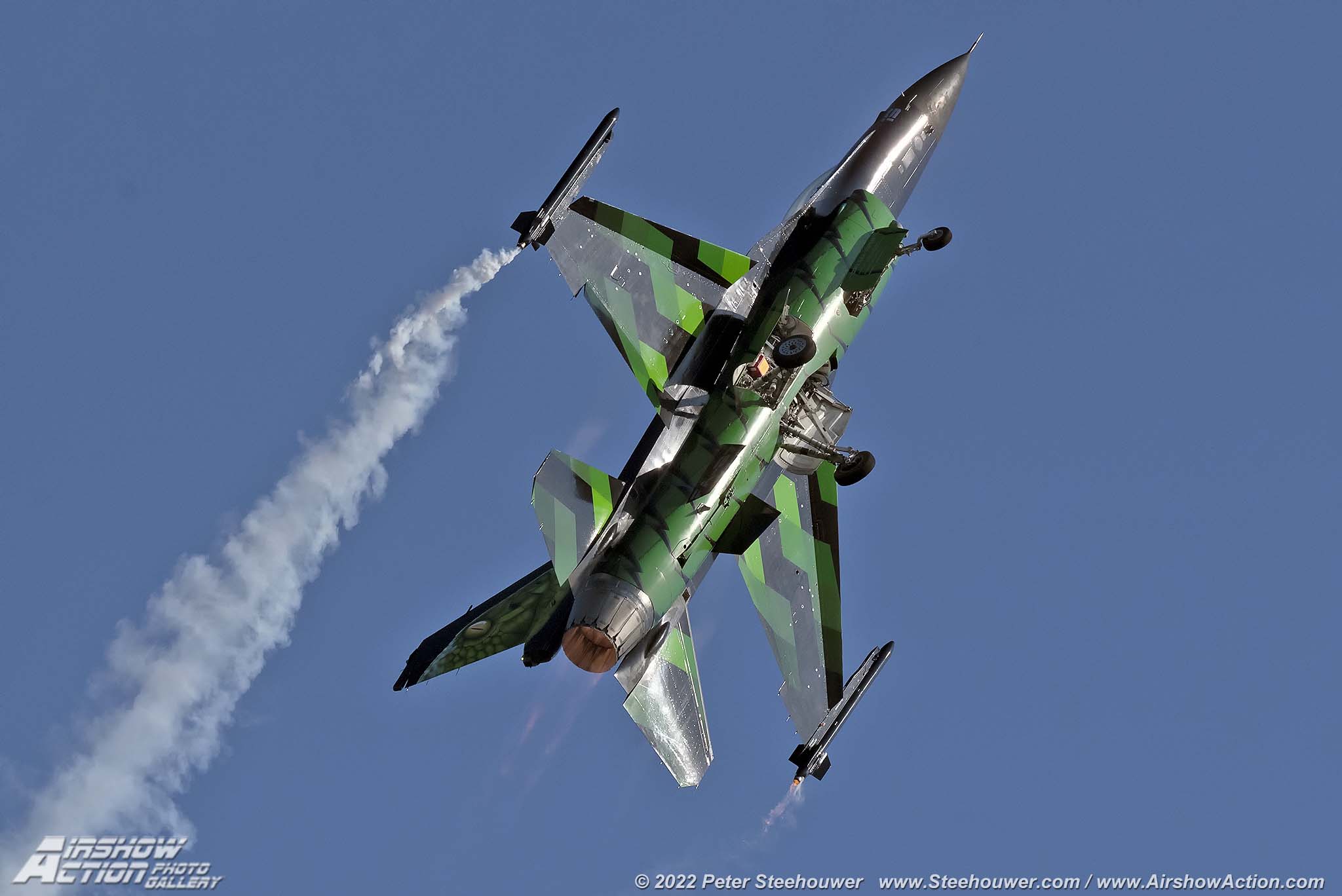 sanicole22_airshow_098.jpg - Airshow Action Photography by Peter Steehouwer